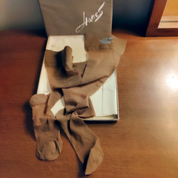 Hanes vintage | Accessories | Thigh High Stockings Sheer Nylon Original ...